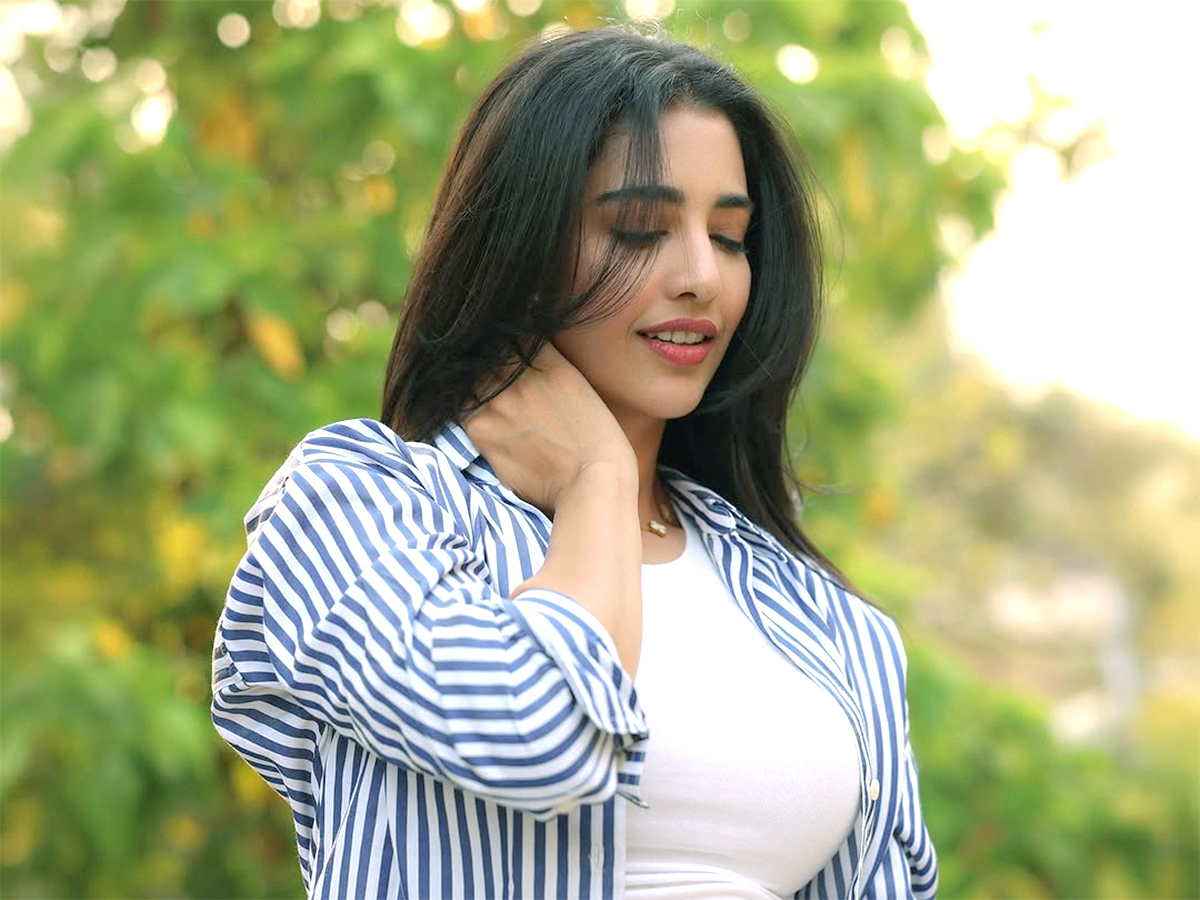 #DakshaNagarkar : హీరోయిన్‌ దక్ష నాగర్కర్ కిల్లింగ్ లుక్స్ | Tollywood Actress Daksha Nagarkar ...